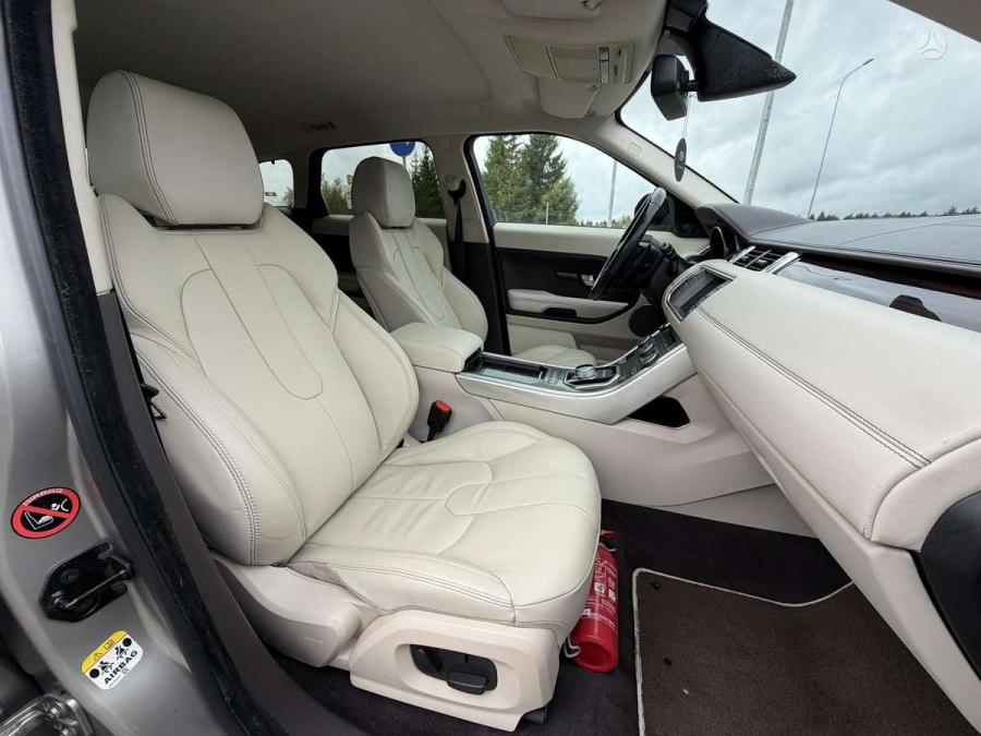 Brūns Land Rover Range Rover Evoque 2014 Utena, ar dzinēja tilpumu 2.18 L un nobraukumu 242 tūkst. km par 9750 €, foto 18 vietnē AUTOMOTO.COM.LV