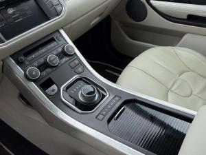 Brūns Land Rover Range Rover Evoque 2014 Utena, ar dzinēja tilpumu 2.18 L un nobraukumu 242 tūkst. km par 9750 €, foto 23 vietnē AUTOMOTO.COM.LV