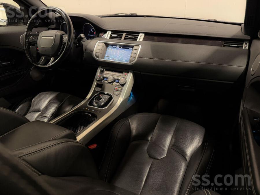 Brūns Land Rover Range Rover Evoque 2015 Jūrmala, ar dzinēja tilpumu 2.20 L un nobraukumu 293 tūkst. km par 12450 €, foto 24 vietnē AUTOMOTO.COM.LV