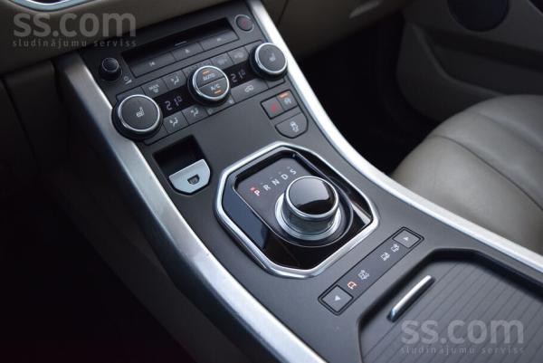 Brown Land Rover Range Rover Evoque 2015 in Riga, with an engine capacity of 2.20 L and mileage of 171 thousand km for 11500 €, photo 5 on AUTOMOTO.COM.LV