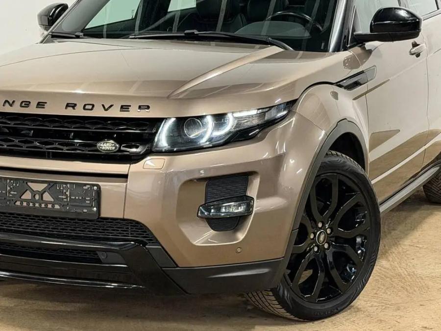 Brown Land Rover Range Rover Evoque 2015 in Jurmala, with an engine capacity of 2.20 L and mileage of 293 thousand km for 12450 €, photo 3 on AUTOMOTO.COM.LV
