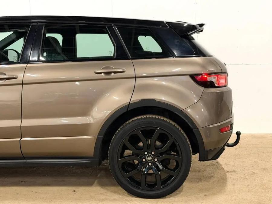 Brown Land Rover Range Rover Evoque 2015 in Jurmala, with an engine capacity of 2.20 L and mileage of 293 thousand km for 12450 €, photo 10 on AUTOMOTO.COM.LV
