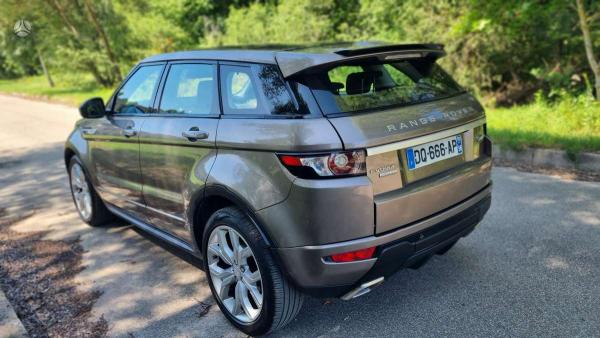 Brūns Land Rover Range Rover Evoque 2015 Tauragė, ar dzinēja tilpumu 2.18 L un nobraukumu 174 tūkst. km par 9900 €, foto 5 vietnē AUTOMOTO.COM.LV