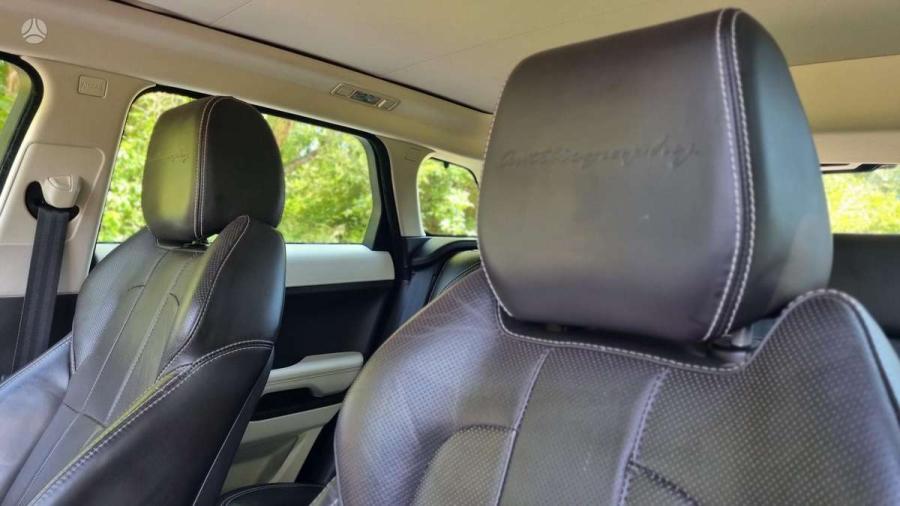Brown Land Rover Range Rover Evoque 2015 in Taurage, with an engine capacity of 2.18 L and mileage of 174 thousand km for 9900 €, photo 8 on AUTOMOTO.COM.LV