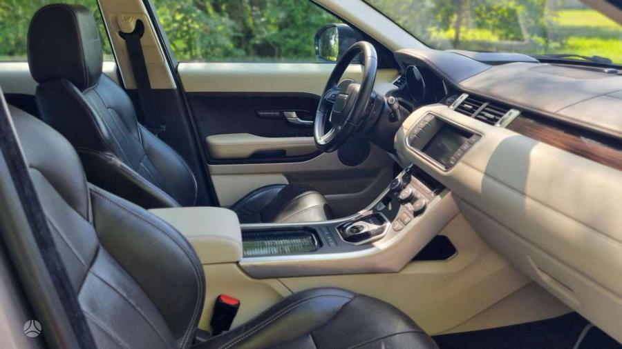 Brown Land Rover Range Rover Evoque 2015 in Taurage, with an engine capacity of 2.18 L and mileage of 174 thousand km for 9900 €, photo 12 on AUTOMOTO.COM.LV