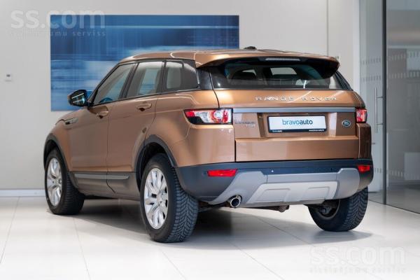 Brūns Land Rover Range Rover Evoque 2015 Rīga, ar dzinēja tilpumu 2.20 L un nobraukumu 167 tūkst. km par 8990 €, foto 5 vietnē AUTOMOTO.COM.LV
