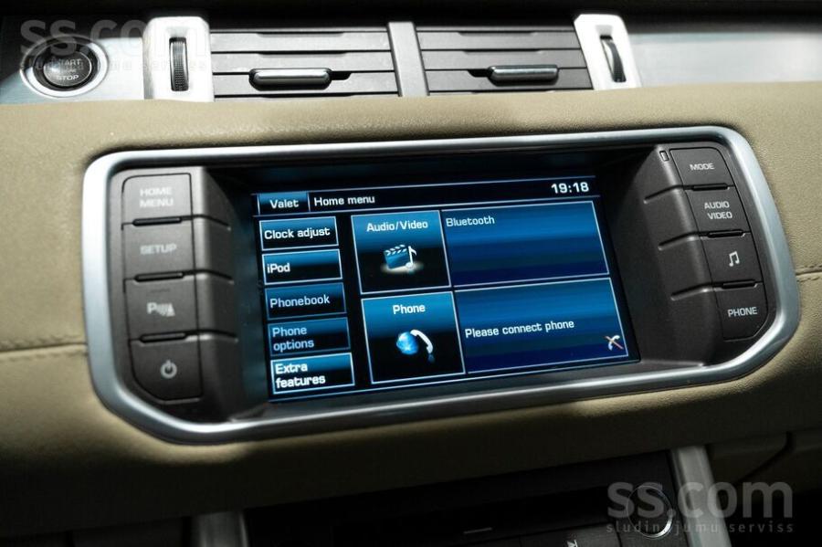 Brown Land Rover Range Rover Evoque 2015 in Riga, with an engine capacity of 2.20 L and mileage of 167 thousand km for 8990 €, photo 19 on AUTOMOTO.COM.LV