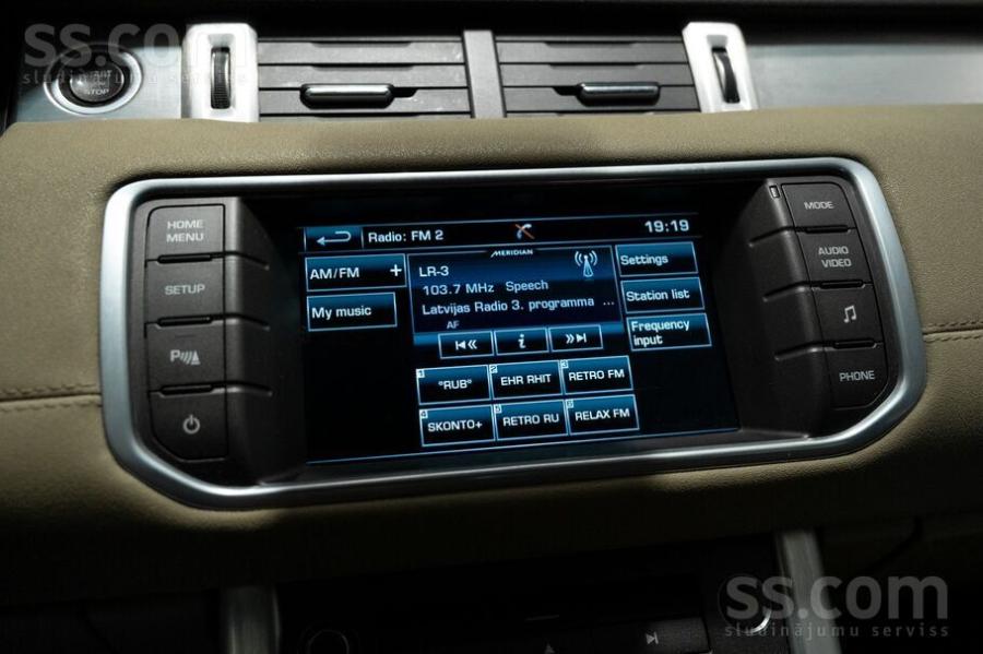 Brown Land Rover Range Rover Evoque 2015 in Riga, with an engine capacity of 2.20 L and mileage of 167 thousand km for 8990 €, photo 23 on AUTOMOTO.COM.LV