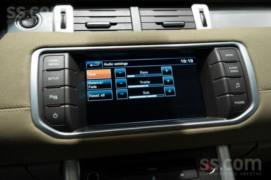 Brown Land Rover Range Rover Evoque 2015 in Riga, with an engine capacity of 2.20 L and mileage of 167 thousand km for 8990 €, photo 24 on AUTOMOTO.COM.LV