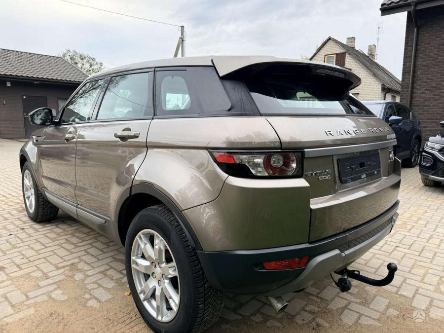 Brown Land Rover Range Rover Evoque 2015 in Kaunas, with an engine capacity of 2.18 L and mileage of 190 thousand km for 8950 €, photo 5 on AUTOMOTO.COM.LV