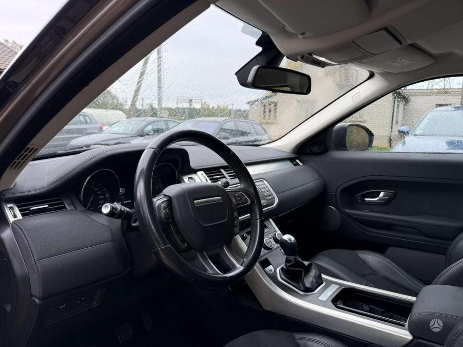 Brown Land Rover Range Rover Evoque 2015 in Kaunas, with an engine capacity of 2.18 L and mileage of 190 thousand km for 8950 €, photo 12 on AUTOMOTO.COM.LV