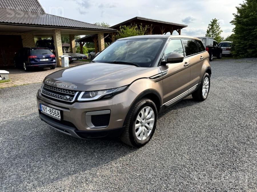 Brown Land Rover Range Rover Evoque 2016 in Saldus, with an engine capacity of 2.00 L and mileage of 148 thousand km for 17180 €, photo 1 on AUTOMOTO.COM.LV