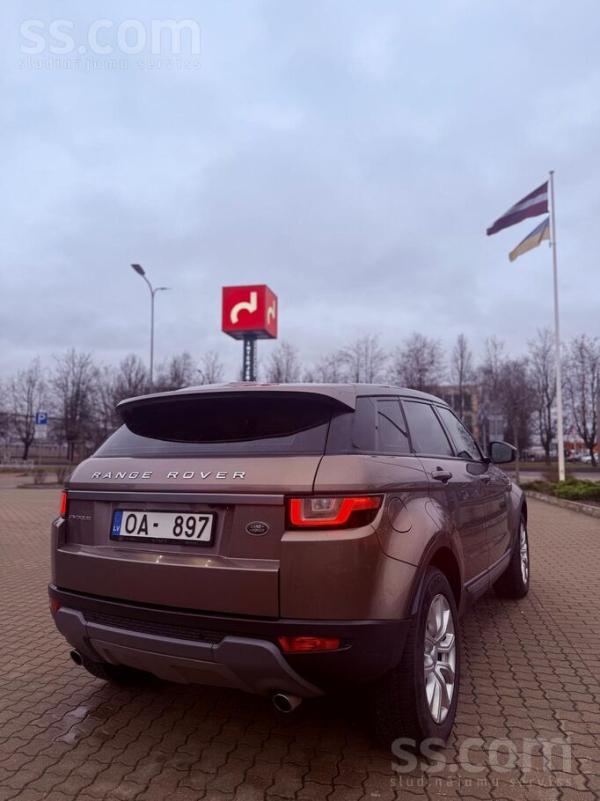 Brown Land Rover Range Rover Evoque 2017 in Riga, with an engine capacity of 2.00 L and mileage of 172 thousand km for 12990 €, photo 4 on AUTOMOTO.COM.LV