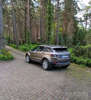 Brūns Land Rover Range Rover Evoque 2017 Liepāja, ar dzinēja tilpumu 2.00 L un nobraukumu 107 tūkst. km par 18000 €, foto 5 vietnē AUTOMOTO.COM.LV