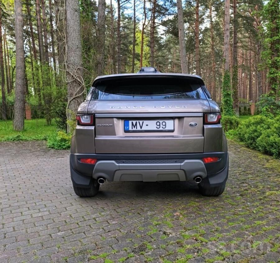 Brūns Land Rover Range Rover Evoque 2017 Liepāja, ar dzinēja tilpumu 2.00 L un nobraukumu 107 tūkst. km par 18000 €, foto 6 vietnē AUTOMOTO.COM.LV