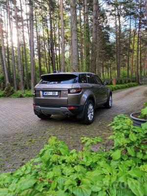 Brūns Land Rover Range Rover Evoque 2017 Liepāja, ar dzinēja tilpumu 2.00 L un nobraukumu 107 tūkst. km par 18000 €, foto 7 vietnē AUTOMOTO.COM.LV