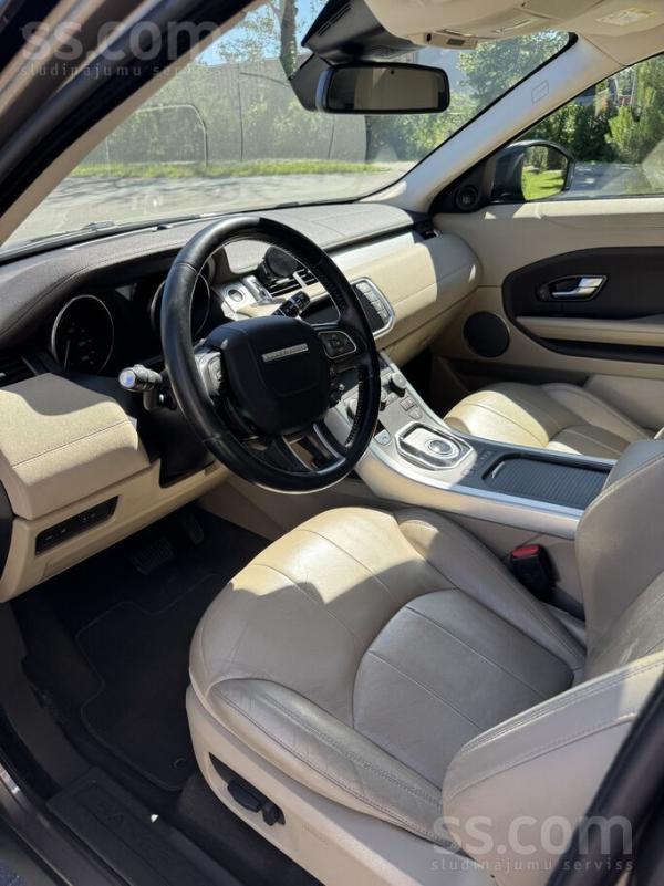 Brūns Land Rover Range Rover Evoque 2017 Rīga, ar dzinēja tilpumu 2.00 L un nobraukumu 130 tūkst. km par 15900 €, foto 8 vietnē AUTOMOTO.COM.LV