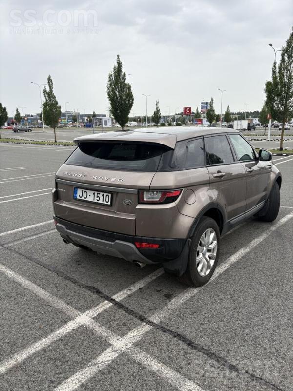Brūns Land Rover Range Rover Evoque 2017 Rīga, ar dzinēja tilpumu 2.00 L un nobraukumu 144 tūkst. km par 14999 €, foto 3 vietnē AUTOMOTO.COM.LV