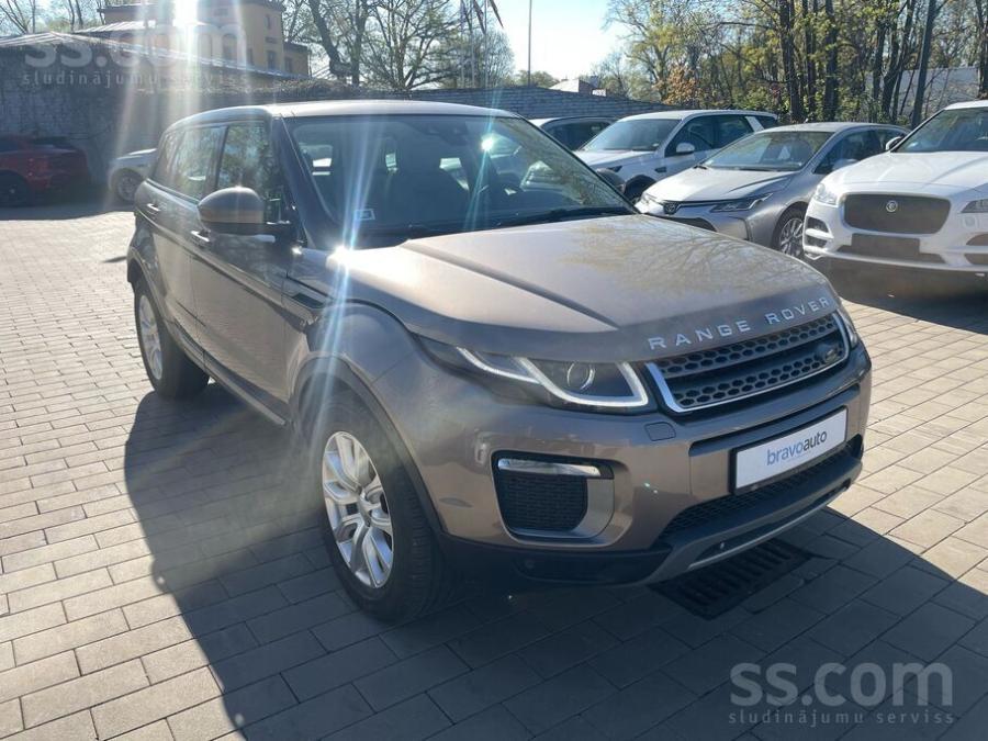 Brūns Land Rover Range Rover Evoque 2018 Rīga, ar dzinēja tilpumu 2.00 L un nobraukumu 122 tūkst. km par 18970 €, foto 2 vietnē AUTOMOTO.COM.LV