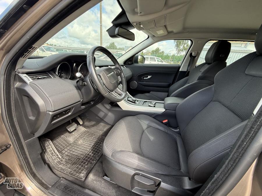 Brown Land Rover Range Rover Evoque 2018 in Utena, with an engine capacity of 2.00 L and mileage of 71 thousand km for 15300 €, photo 10 on AUTOMOTO.COM.LV