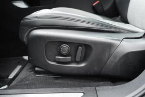 Brūns Land Rover Range Rover Evoque 2019 Mārupe, ar dzinēja tilpumu 2.00 L un nobraukumu 81 tūkst. km par 25000 €, foto 13 vietnē AUTOMOTO.COM.LV