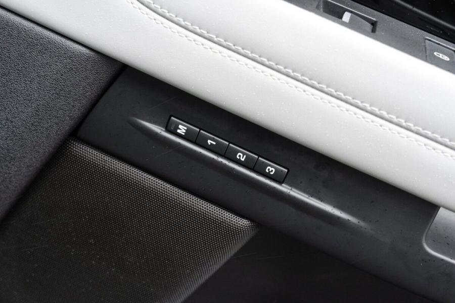 Brūns Land Rover Range Rover Evoque 2019 Mārupe, ar dzinēja tilpumu 2.00 L un nobraukumu 81 tūkst. km par 25000 €, foto 32 vietnē AUTOMOTO.COM.LV