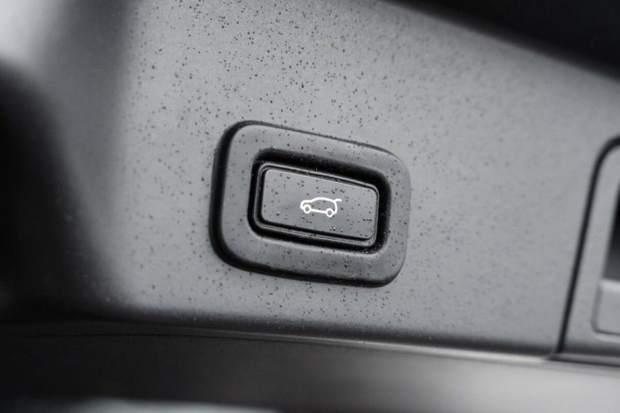 Brūns Land Rover Range Rover Evoque 2019 Mārupe, ar dzinēja tilpumu 2.00 L un nobraukumu 81 tūkst. km par 25000 €, foto 36 vietnē AUTOMOTO.COM.LV