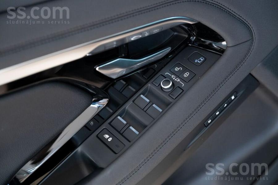Brūns Land Rover Range Rover Evoque 2019 Rīga, ar dzinēja tilpumu 2.00 L un nobraukumu 88 tūkst. km par 21990 €, foto 11 vietnē AUTOMOTO.COM.LV
