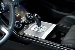 Brūns Land Rover Range Rover Evoque 2019 Rīga, ar dzinēja tilpumu 2.00 L un nobraukumu 88 tūkst. km par 21990 €, foto 12 vietnē AUTOMOTO.COM.LV