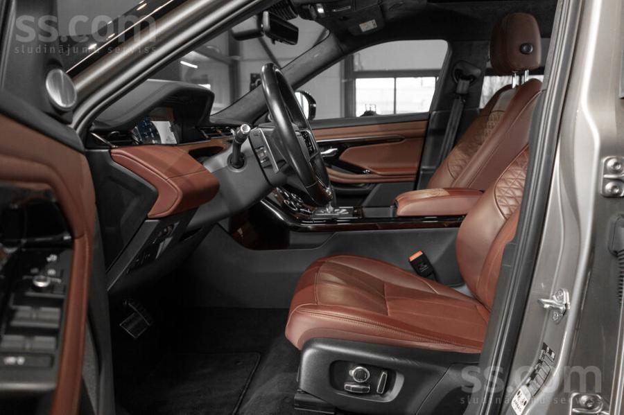 Brūns Land Rover Range Rover Evoque 2021 Rīga, ar dzinēja tilpumu 2.00 L un nobraukumu 72 tūkst. km par 29900 €, foto 9 vietnē AUTOMOTO.COM.LV