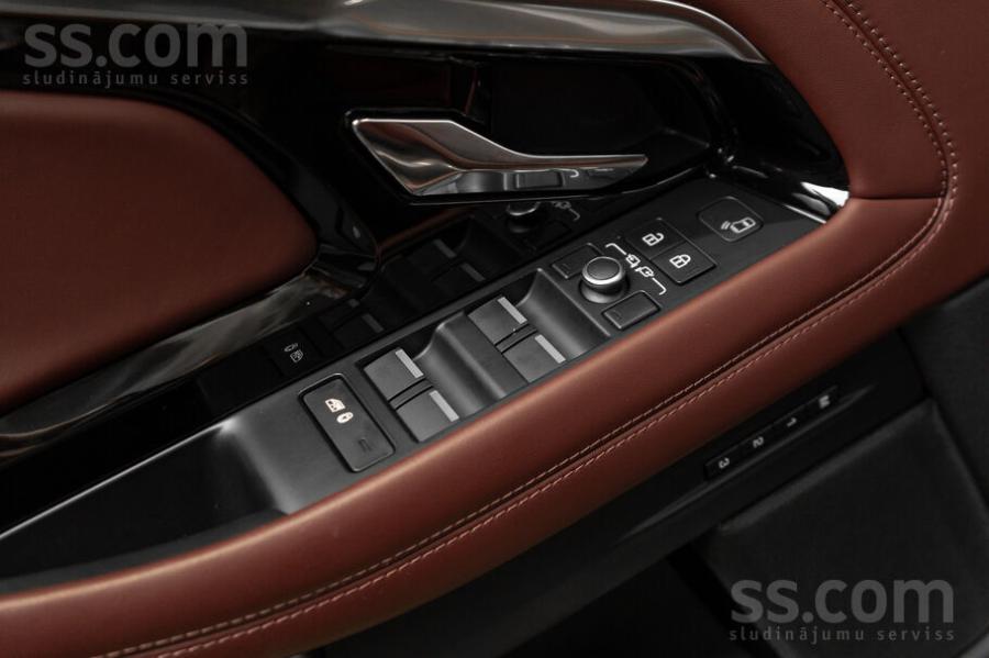 Brūns Land Rover Range Rover Evoque 2021 Rīga, ar dzinēja tilpumu 2.00 L un nobraukumu 72 tūkst. km par 29900 €, foto 19 vietnē AUTOMOTO.COM.LV