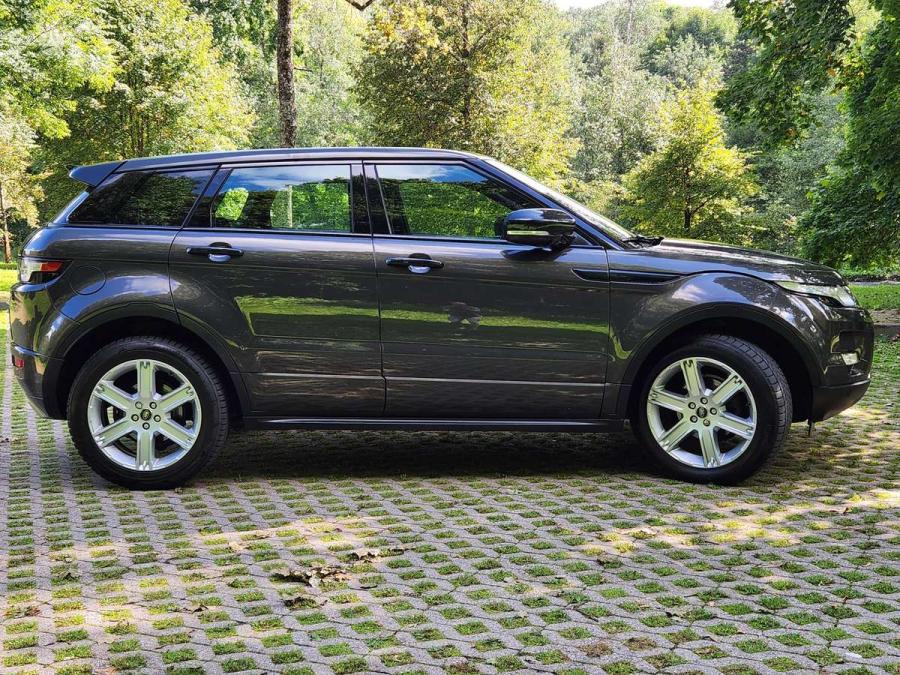 Land Rover Range Rover Evoque 2012 Viļņa, ar dzinēja tilpumu 2.20 L un nobraukumu 163 tūkst. km par 10400 €, foto 14 vietnē AUTOMOTO.COM.LV