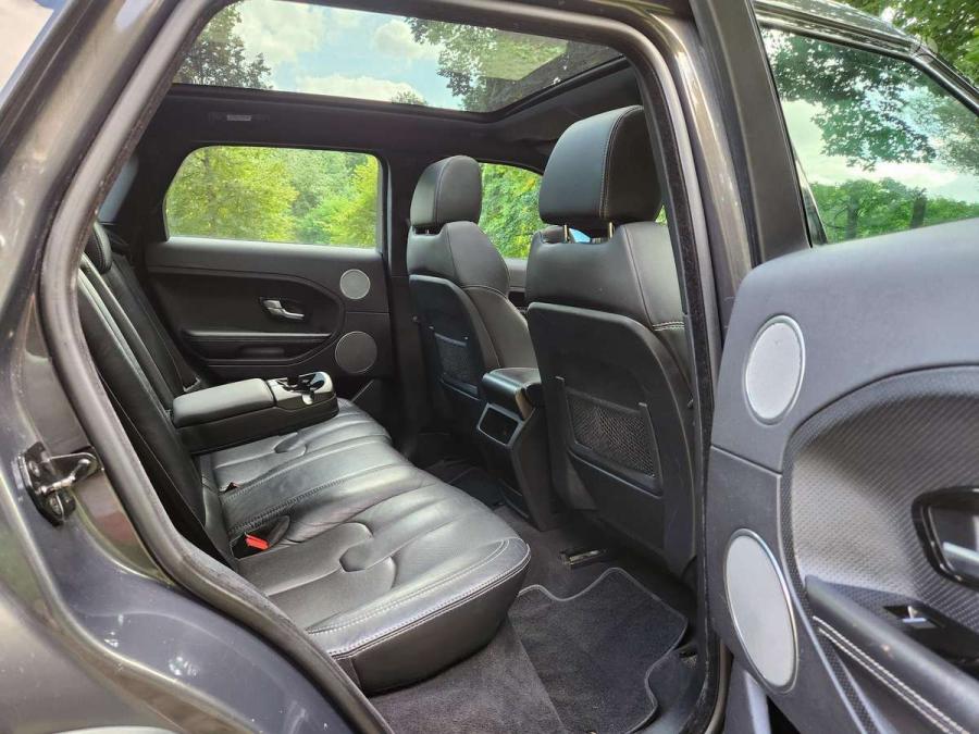 Land Rover Range Rover Evoque 2012 Viļņa, ar dzinēja tilpumu 2.20 L un nobraukumu 163 tūkst. km par 10400 €, foto 39 vietnē AUTOMOTO.COM.LV