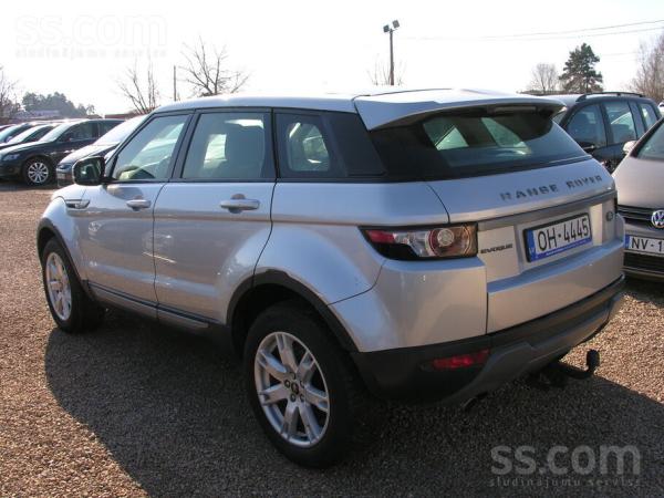 Land Rover Range Rover Evoque 2013 Rīga, ar dzinēja tilpumu 2.20 L un nobraukumu 330 tūkst. km par 8950 €, foto 4 vietnē AUTOMOTO.COM.LV