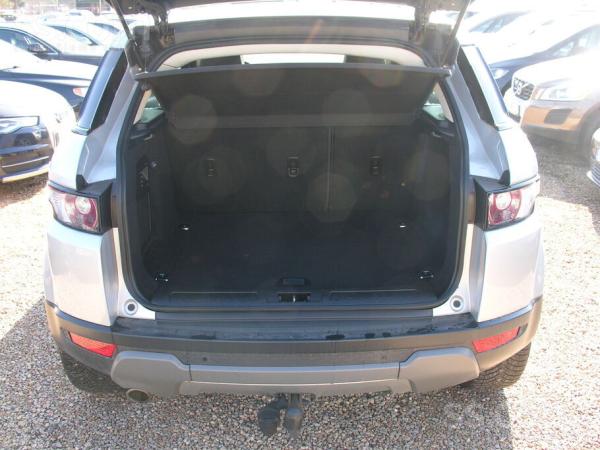 Land Rover Range Rover Evoque 2013 Rīga, ar dzinēja tilpumu 2.20 L un nobraukumu 330 tūkst. km par 8950 €, foto 5 vietnē AUTOMOTO.COM.LV