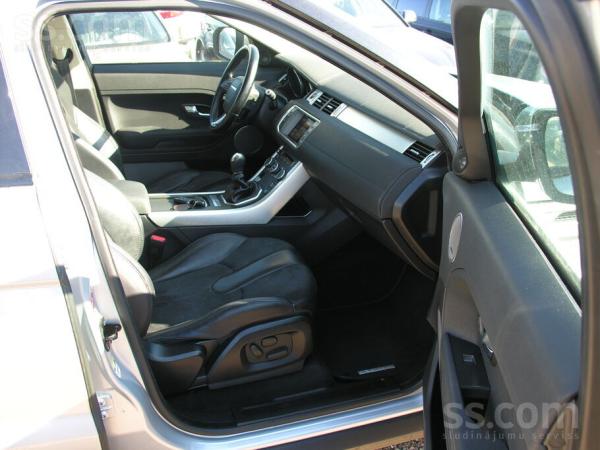 Land Rover Range Rover Evoque 2013 Rīga, ar dzinēja tilpumu 2.20 L un nobraukumu 330 tūkst. km par 8950 €, foto 6 vietnē AUTOMOTO.COM.LV