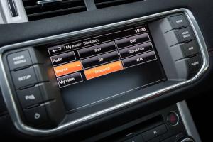 Land Rover Range Rover Evoque 2014 Jelgava, ar dzinēja tilpumu 2.20 L un nobraukumu 234 tūkst. km par 12800 €, foto 25 vietnē AUTOMOTO.COM.LV