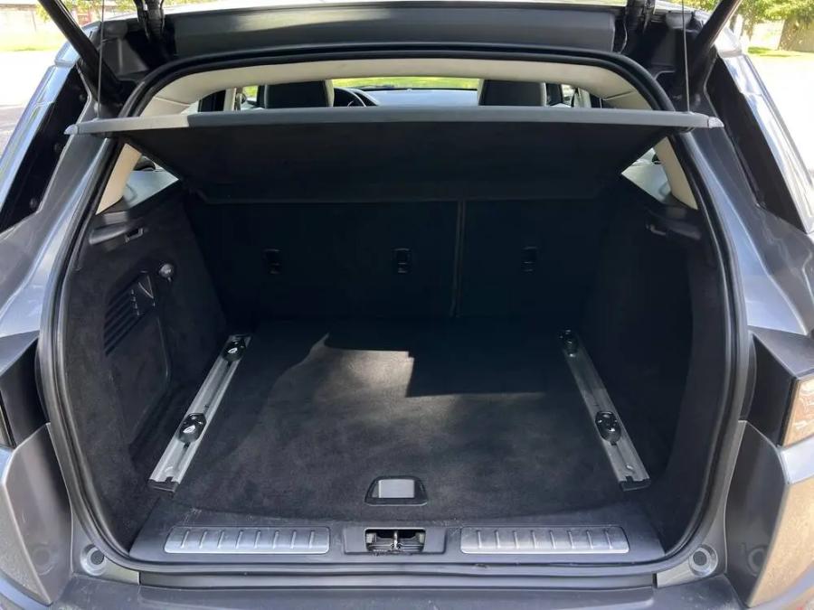 Land Rover Range Rover Evoque 2014 Rīga, ar dzinēja tilpumu 2.20 L un nobraukumu 216 tūkst. km par 11950 €, foto 8 vietnē AUTOMOTO.COM.LV