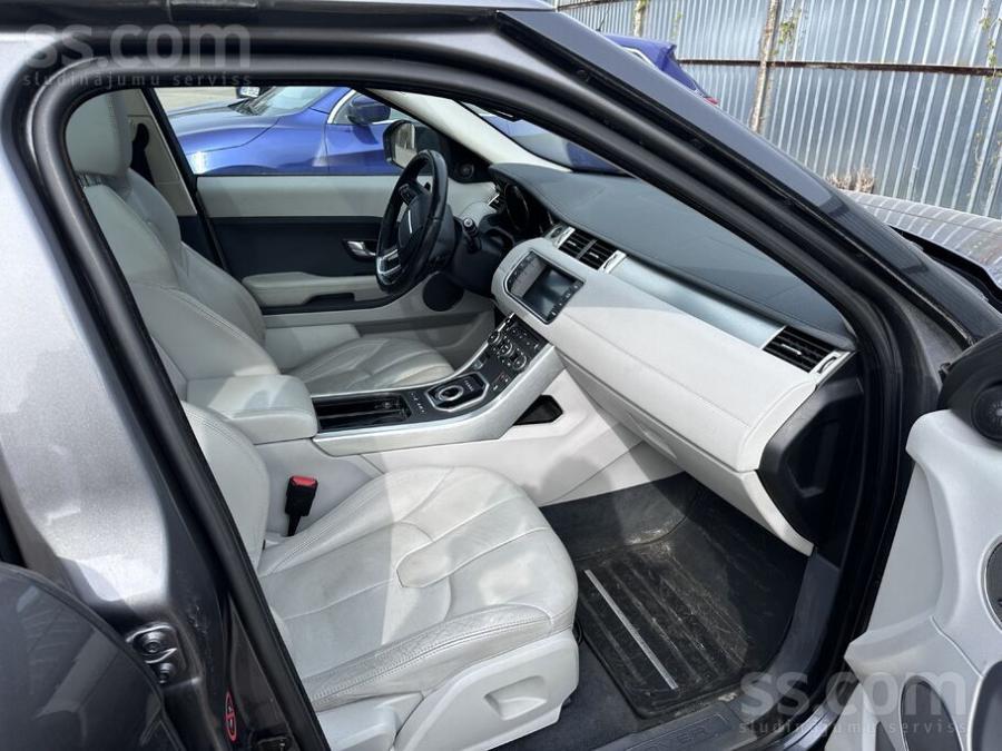 Land Rover Range Rover Evoque 2015 Rīga, ar dzinēja tilpumu 2.20 L un nobraukumu 168 tūkst. km par 8000 €, foto 9 vietnē AUTOMOTO.COM.LV