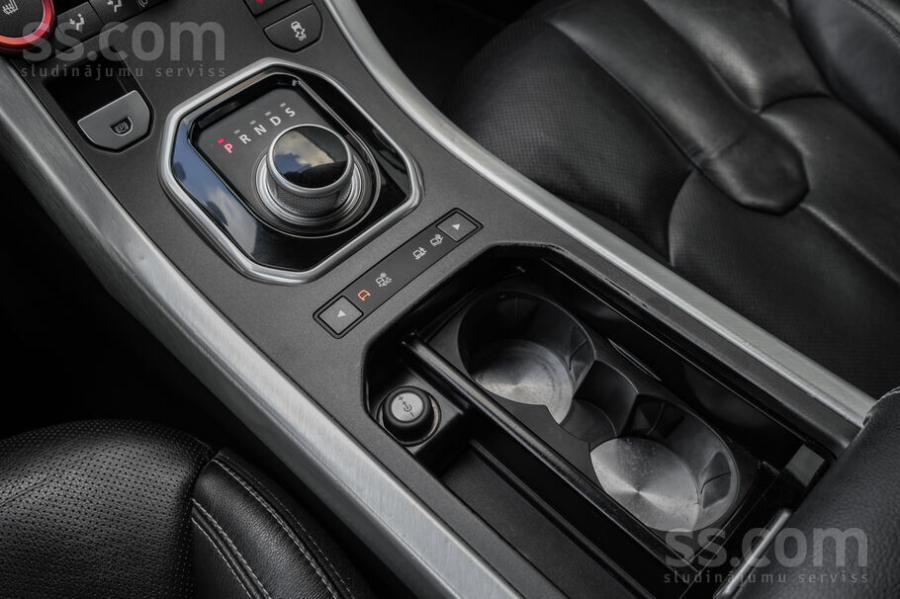 Land Rover Range Rover Evoque 2015 in Ogre, with an engine capacity of 2.20 L and mileage of 184 thousand km for 12500 €, photo 14 on AUTOMOTO.COM.LV