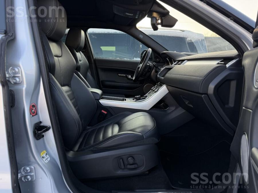 Land Rover Range Rover Evoque 2017 in Jelgava, with an engine capacity of 2.00 L and mileage of 0 thousand km for 14750 €, photo 13 on AUTOMOTO.COM.LV