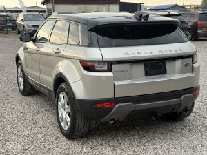 Land Rover Range Rover Evoque 2017 in Kretinga, with an engine capacity of 2.00 L and mileage of 71 thousand km for 15999 €, photo 10 on AUTOMOTO.COM.LV