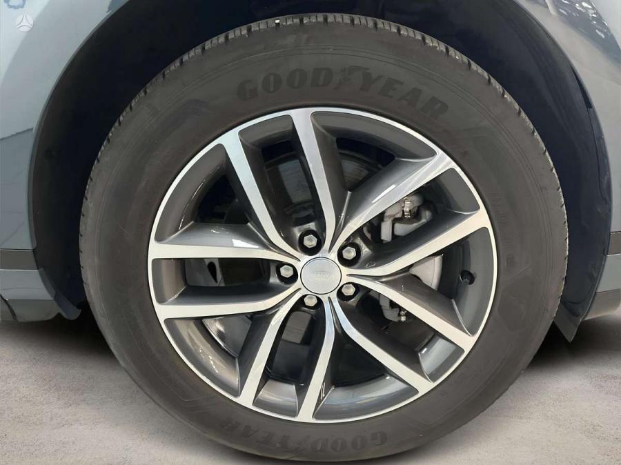 Land Rover Range Rover Evoque 2025 Viļņa, ar dzinēja tilpumu 2.00 L un nobraukumu 16 tūkst. km par 52500 €, foto 7 vietnē AUTOMOTO.COM.LV