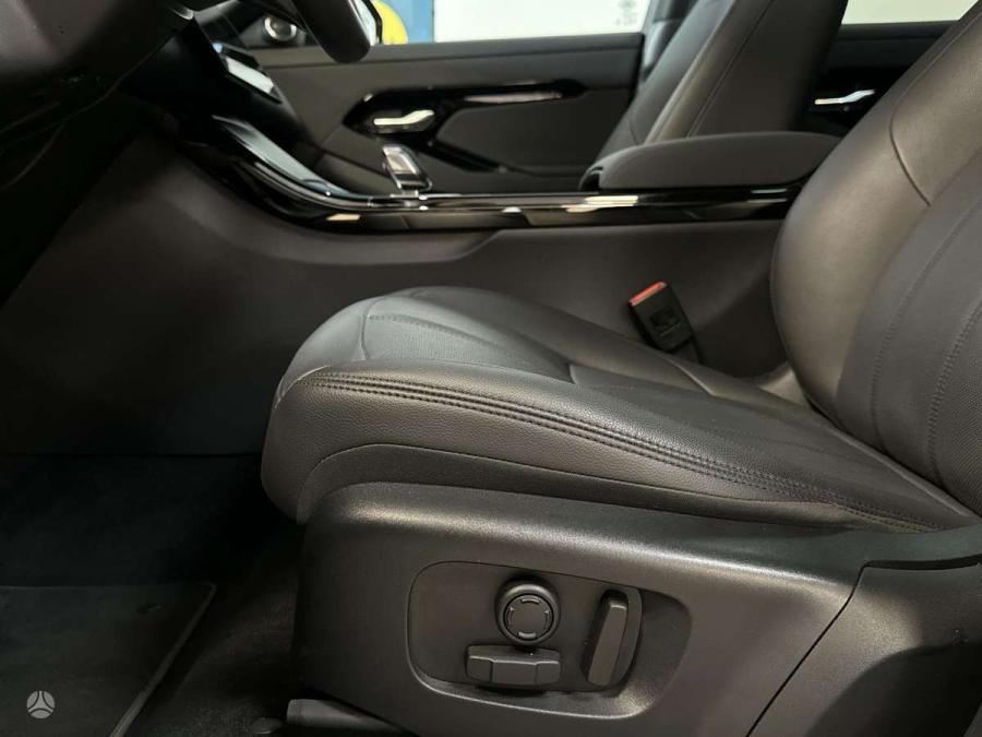 Land Rover Range Rover Evoque 2025 Viļņa, ar dzinēja tilpumu 2.00 L un nobraukumu 16 tūkst. km par 52500 €, foto 12 vietnē AUTOMOTO.COM.LV