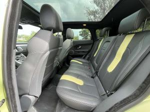 Green Land Rover Range Rover Evoque 2012 in Taurage, with an engine capacity of 2.18 L and mileage of 207 thousand km for 9700 €, photo 13 on AUTOMOTO.COM.LV