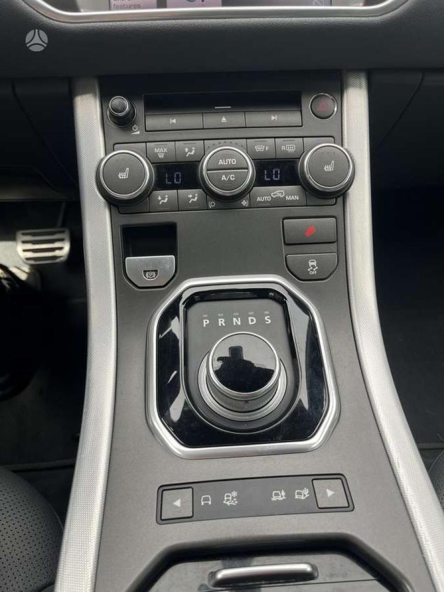 Green Land Rover Range Rover Evoque 2012 in Taurage, with an engine capacity of 2.18 L and mileage of 207 thousand km for 9700 €, photo 15 on AUTOMOTO.COM.LV
