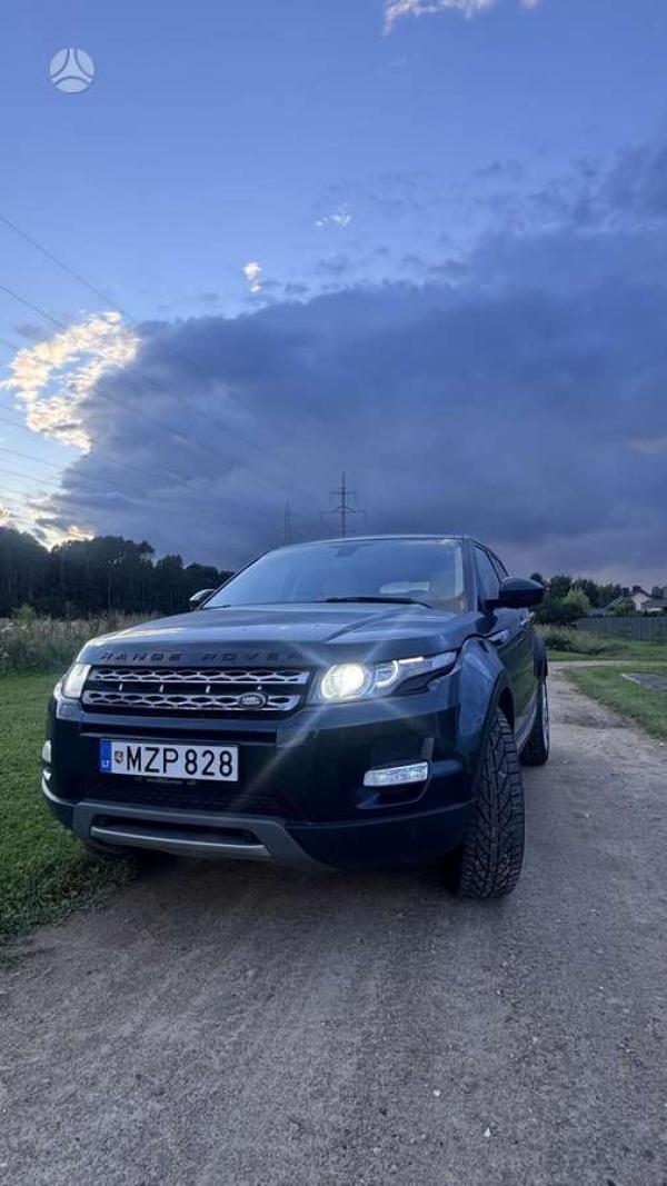 Green Land Rover Range Rover Evoque 2015 in Vilnius, with an engine capacity of 2.18 L and mileage of 291 thousand km for 9999 €, photo 1 on AUTOMOTO.COM.LV
