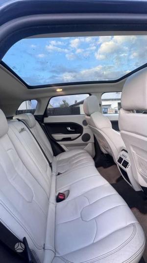 Green Land Rover Range Rover Evoque 2015 in Vilnius, with an engine capacity of 2.18 L and mileage of 291 thousand km for 9999 €, photo 9 on AUTOMOTO.COM.LV