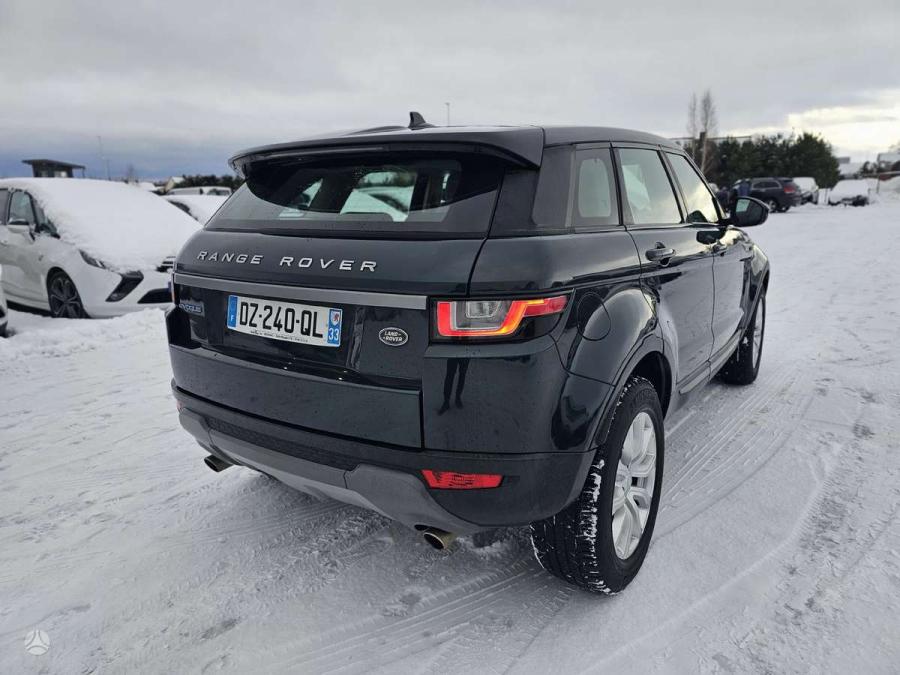 Zaļš Land Rover Range Rover Evoque 2016 Tauragė, ar dzinēja tilpumu 2.00 L un nobraukumu 132 tūkst. km par 9200 €, foto 6 vietnē AUTOMOTO.COM.LV