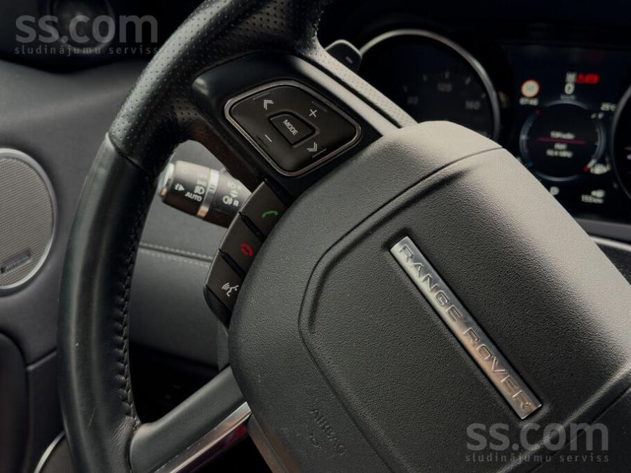 Grey Land Rover Range Rover Evoque 2016 in Daugavpils, with an engine capacity of 2.00 L and mileage of 235 thousand km for 12800 €, photo 8 on AUTOMOTO.COM.LV